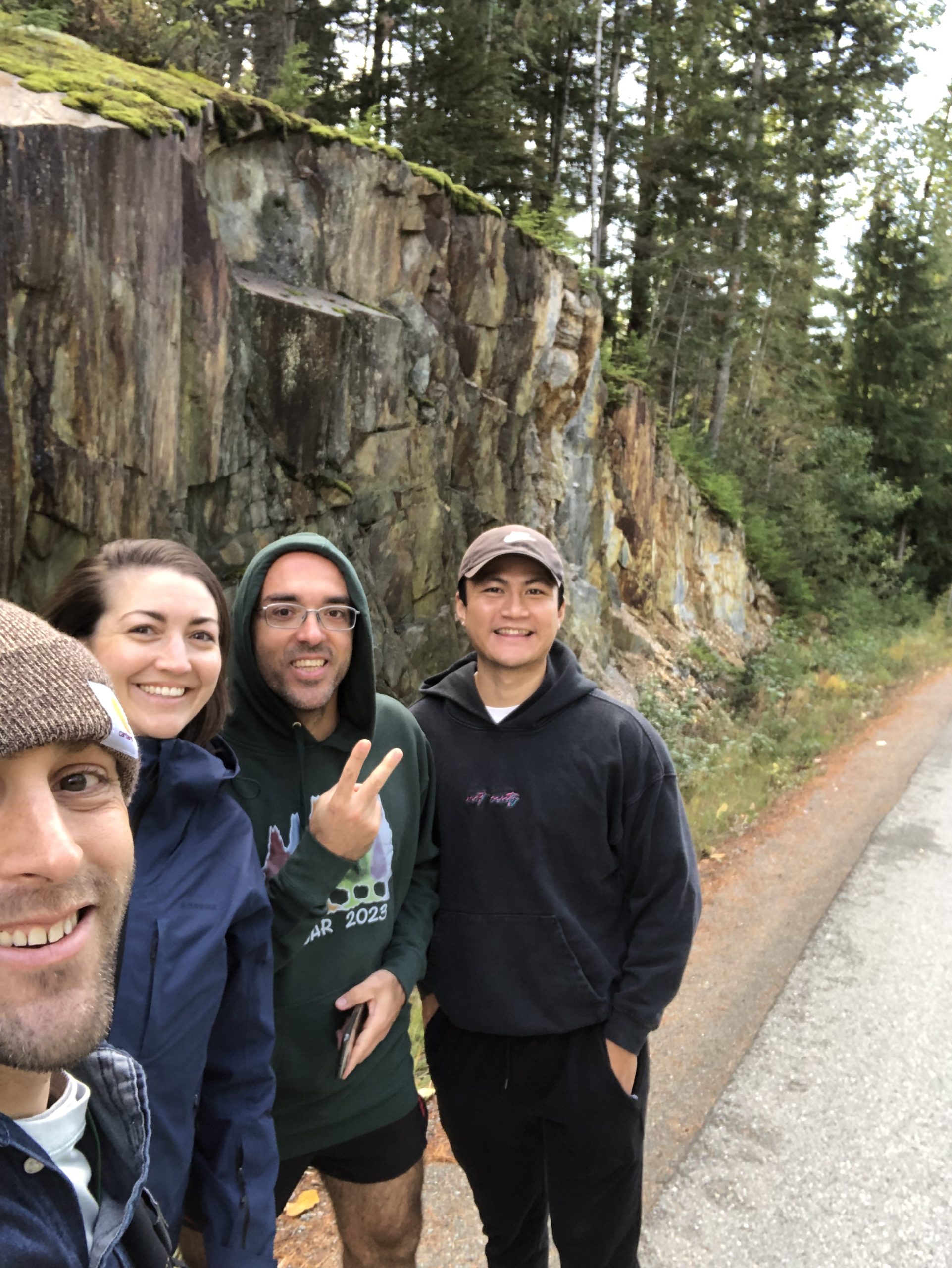 Lab Photos | Hollern Lab - Salk Institute for Biological Studies